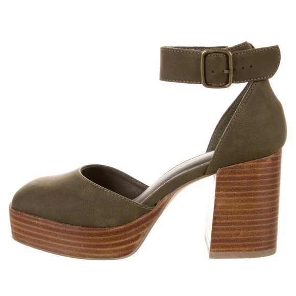 House of Harlow 1960 | Shoes | House Of Harlow 96 Leather Dorsay Pumps ...